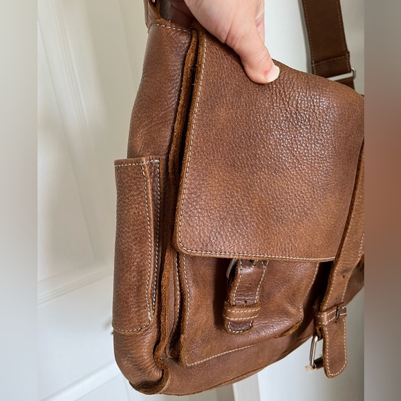 Roots | Bags | Roots Canada Leather Messenger Bag | Poshmark